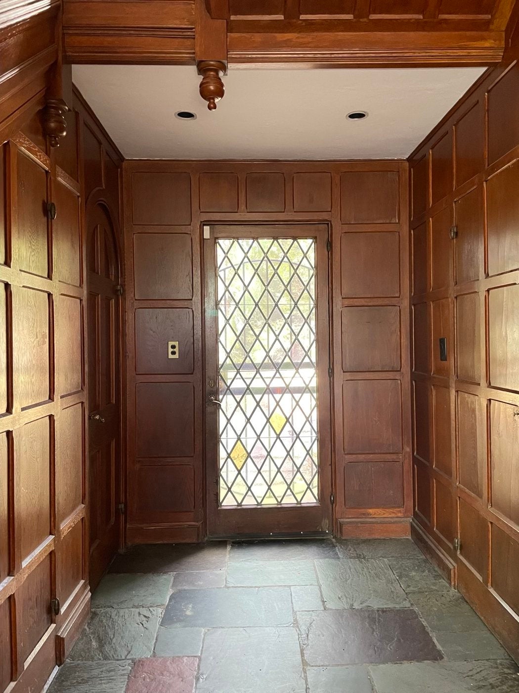Tudor Entry Hall Reveal, Part II: Western Springs Tudor – Park And